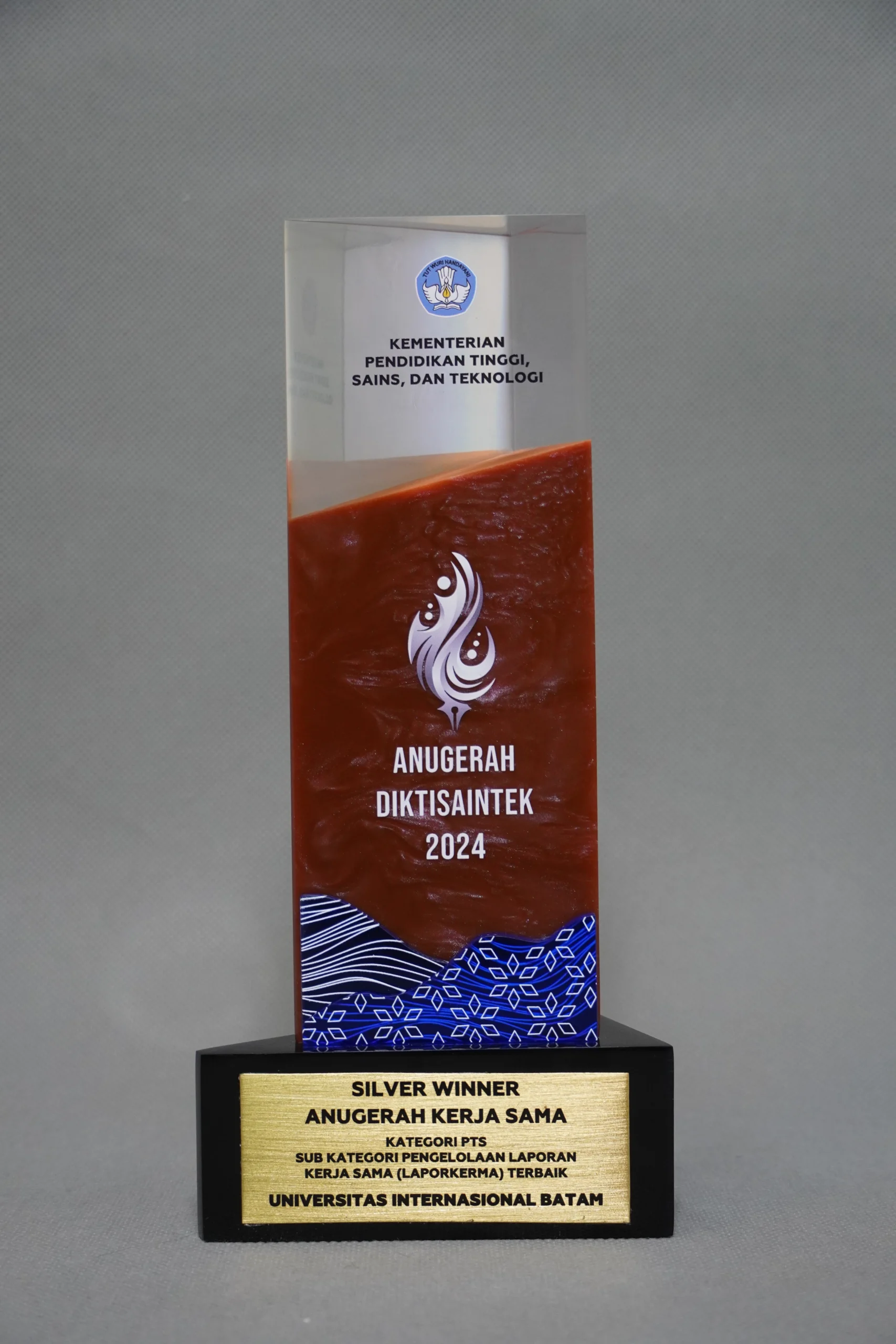 Uib Batam Logo Admisi | Universitas Internasional Batam